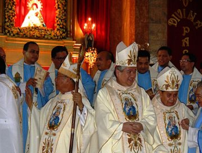 Filipino Archbishop Requests Abstinence from Applause During Mass ...