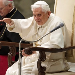 Pope: 'Communion With God Creates Communion Among Us'| National ...