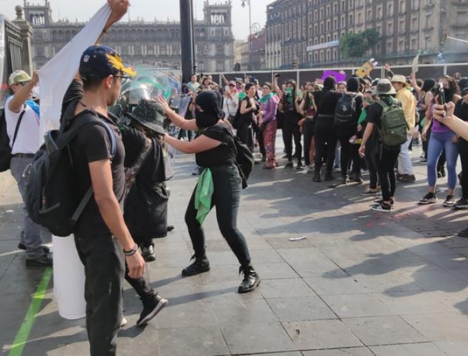 Mexico City Women's March Erupts into Violence Outside Cathedral ...