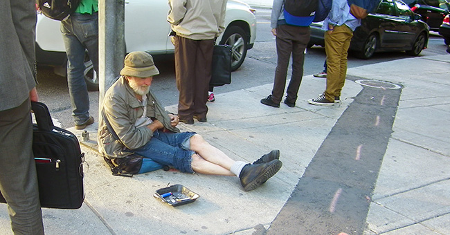 How Should We Handle Panhandlers?| National Catholic Register