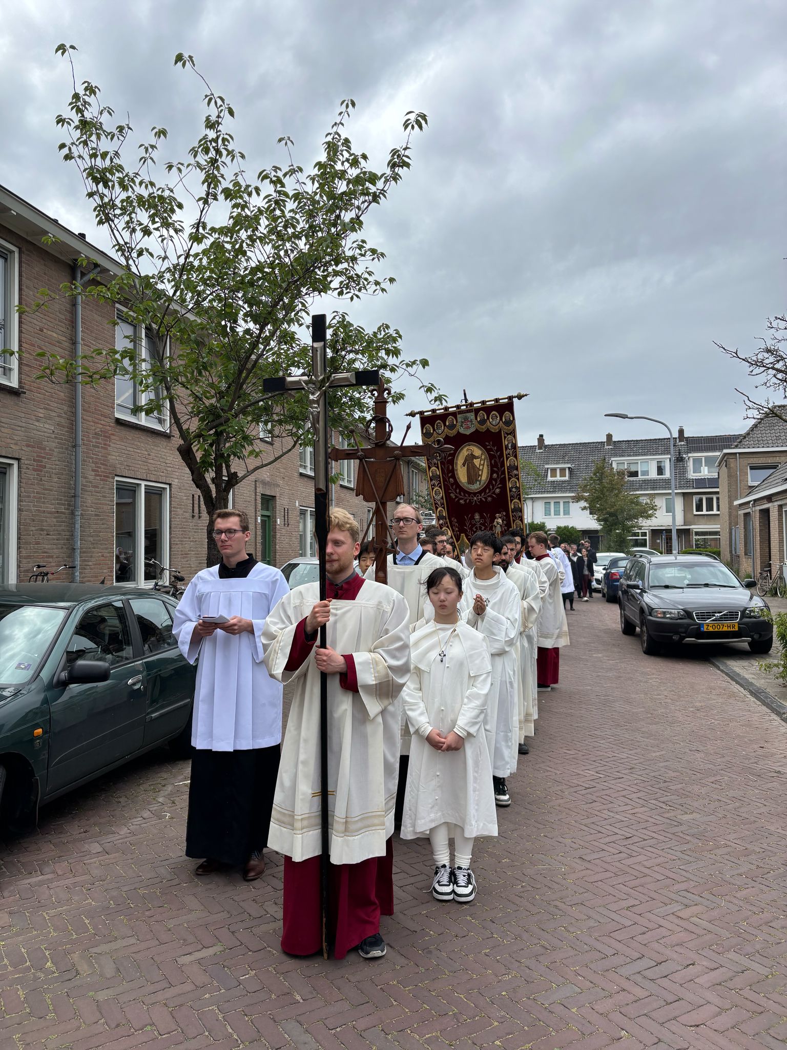 Haarlem Renaissance: Dutch Youth Process Martyrs’ Relics Through ...