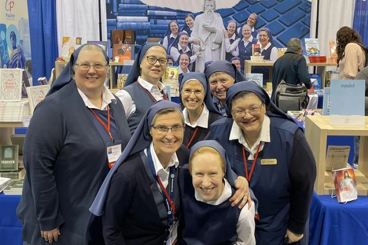 ‘Media Nuns’ Urge AI Mindfulness: ‘Human Beings Create, Machines Only ...