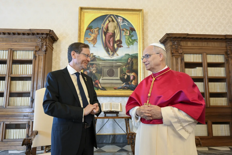 Pope Leo XIV Discusses Gaza, 2-State Solution With Israeli President ...