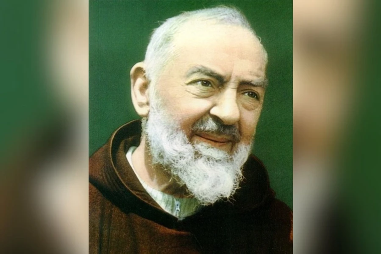 For First Time in US, Catholics Will Be Able to Venerate the Habit of ...