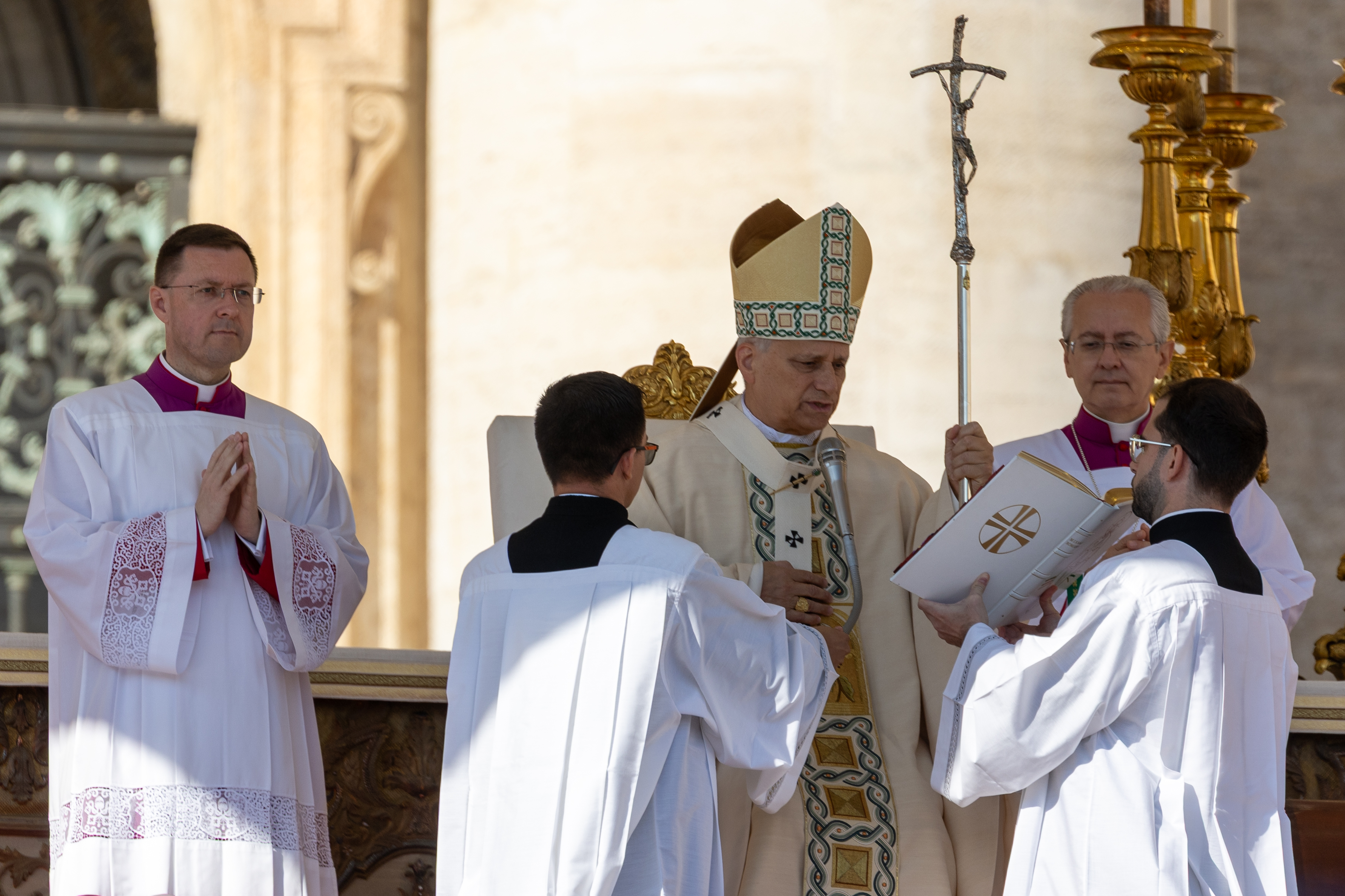 Pope Leo XIV Canonizes 7 New Saints, Including First From Venezuela and ...