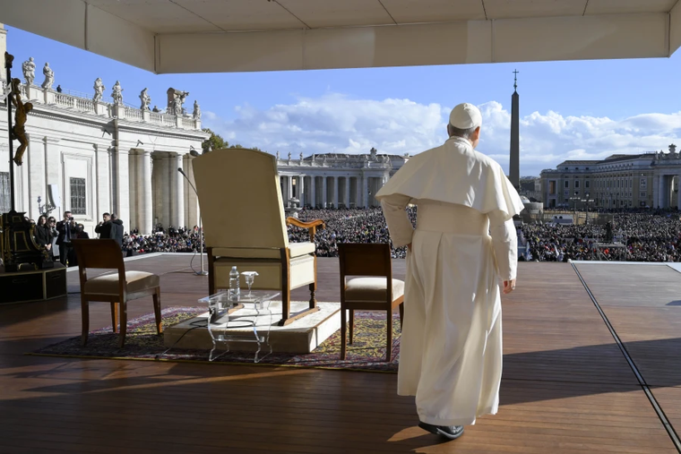 Official Vatican Documents Can Now Be Drafted in Languages other Than ...