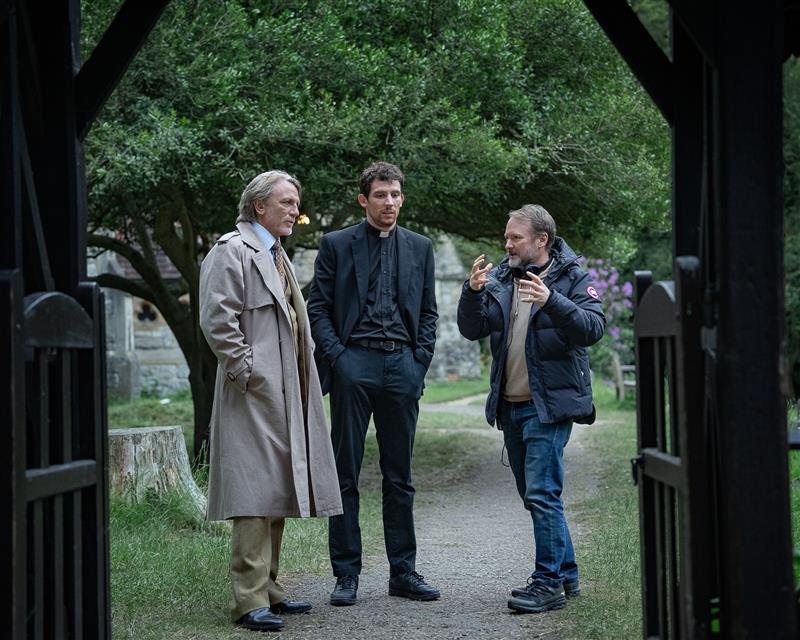 Meet the Real Priest Who Consulted on ‘Wake Up Dead Man: A Knives Out ...